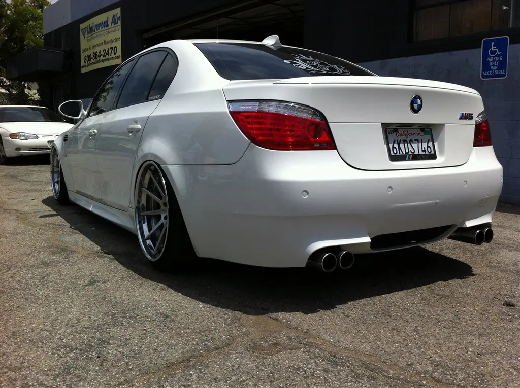 BMW 5 Series 2004-2010 E60 | Universal Air